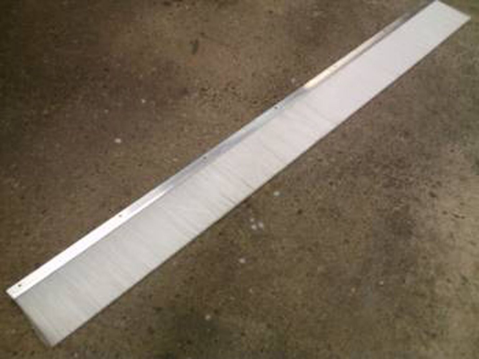 Sisis Sweeper Litamina 4ft Strip Brush 1200 model - Brushes North West